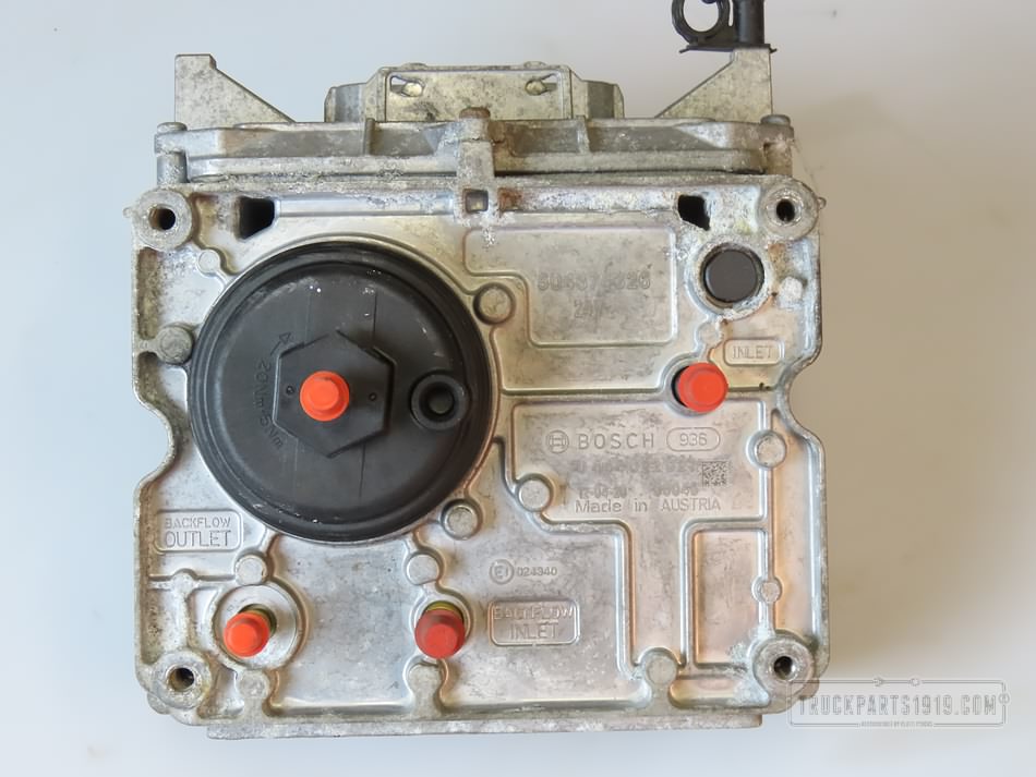 AdBlue pump Iveco 504374326 - Truckparts 1919