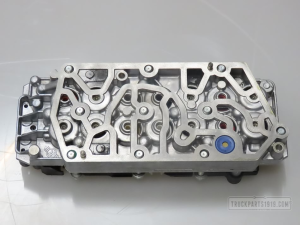 Valve block Traxon MAN 81325506021 - Truckparts 1919