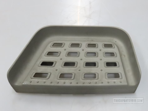 Step plate RH DAF CF 1945952 - Truckparts 1919