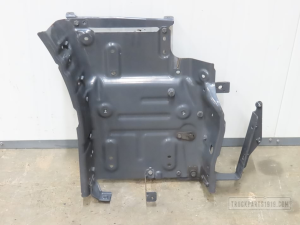 Frame step casing RH Scania 2554010 - Truckparts 1919