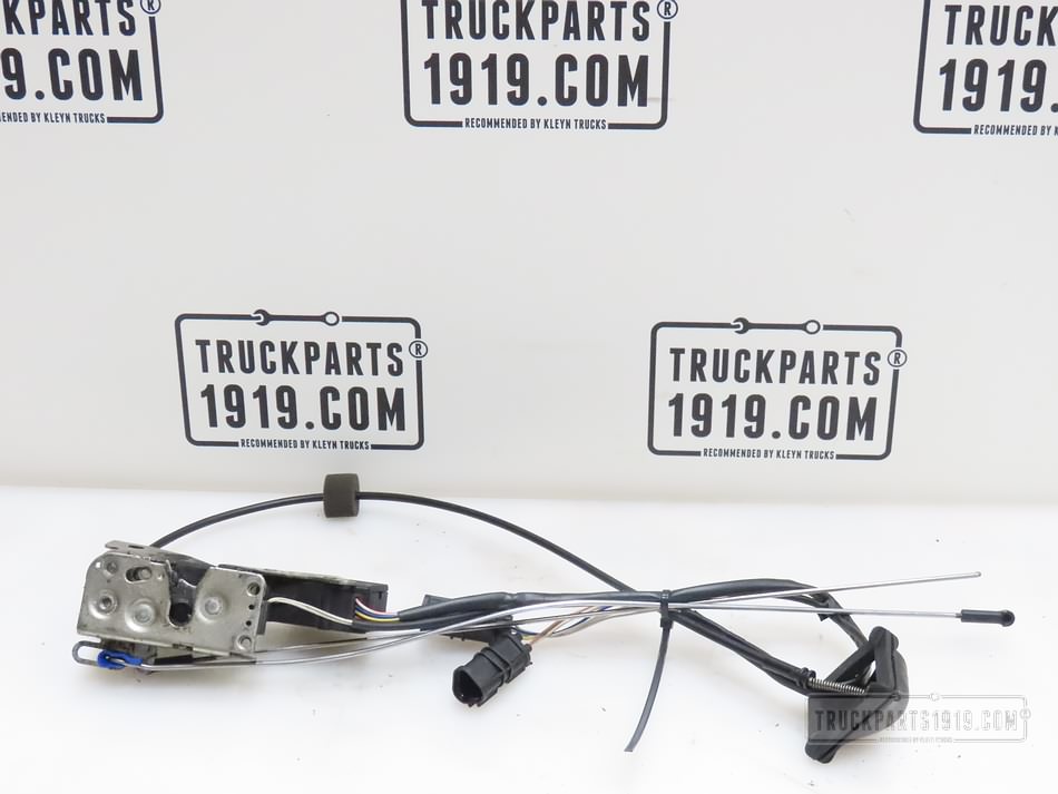 Door lock LH MAN 81626806149 - Truckparts 1919