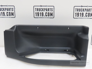 Step casing LH Volvo 84585653 - Truckparts 1919