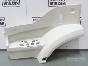 Step casing LH. MB Arocs 9626660401 - Truckparts 1919