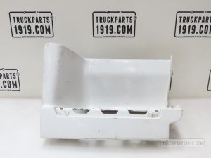 Step casing RH. Volvo 21520122 - Truckparts 1919