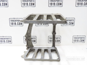 Step frame LH MAN 81615110027 - Truckparts 1919